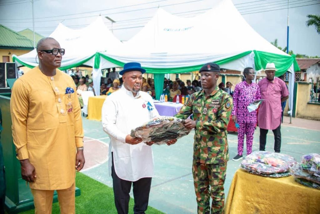Akuku-Toru Council Boss Pledges Support for Veterans, Widows on Armed ...